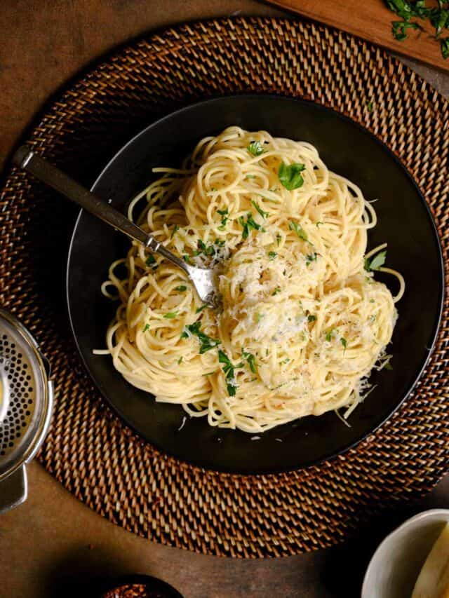 Quick and Easy Spaghetti Recipe | Josie + Nina