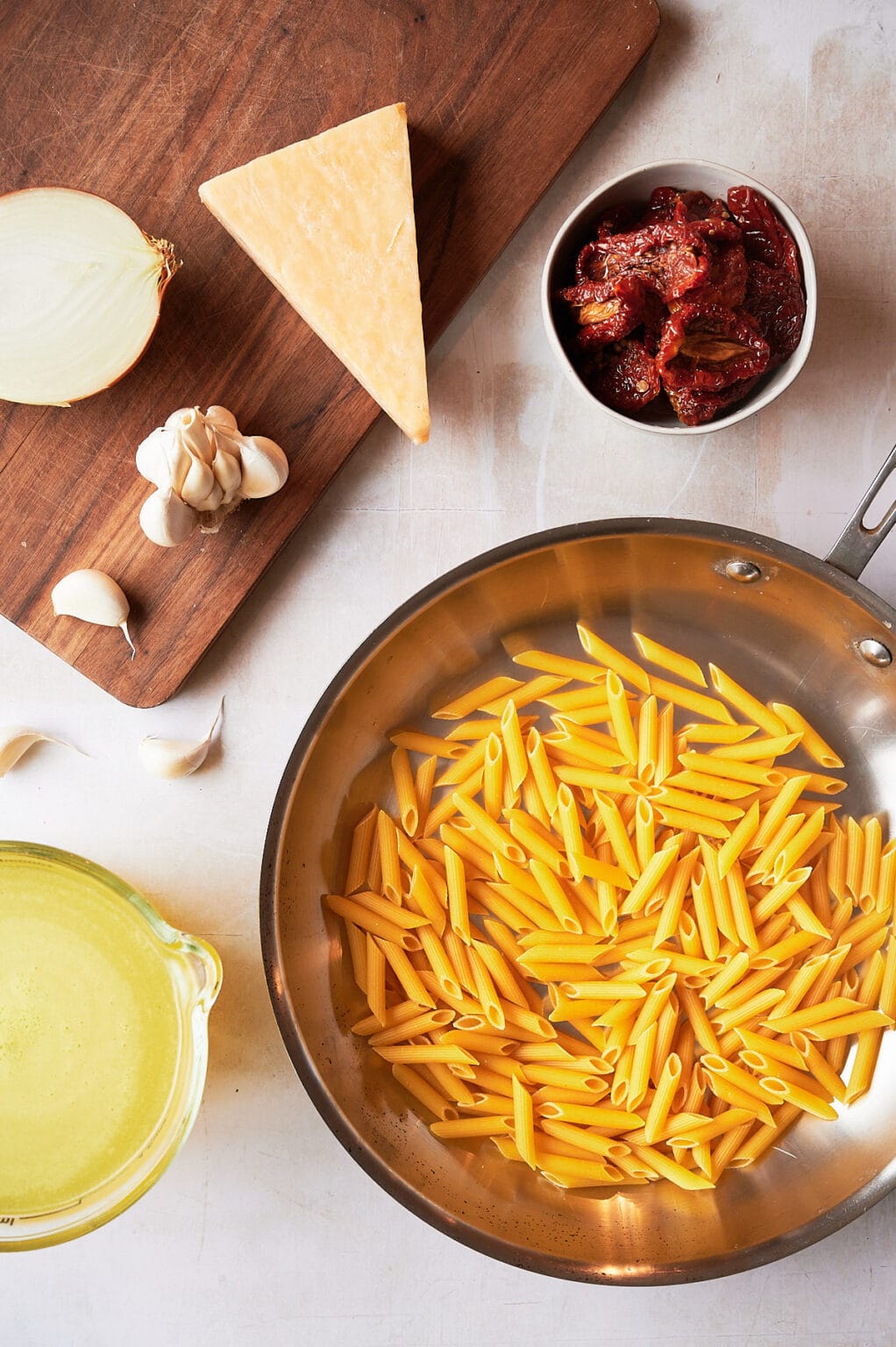 One Pan Sun-Dried Tomato Pasta | Josie + Nina
