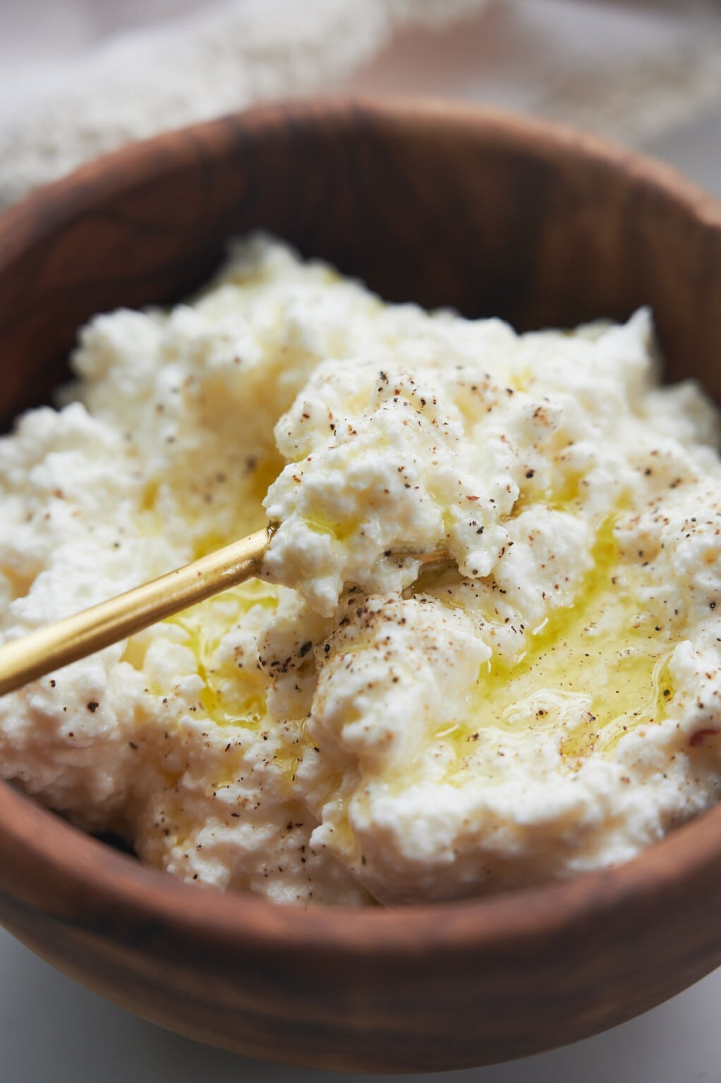 15 Minute Creamy Ricotta Cheese from Scratch (with white vinegar ...
