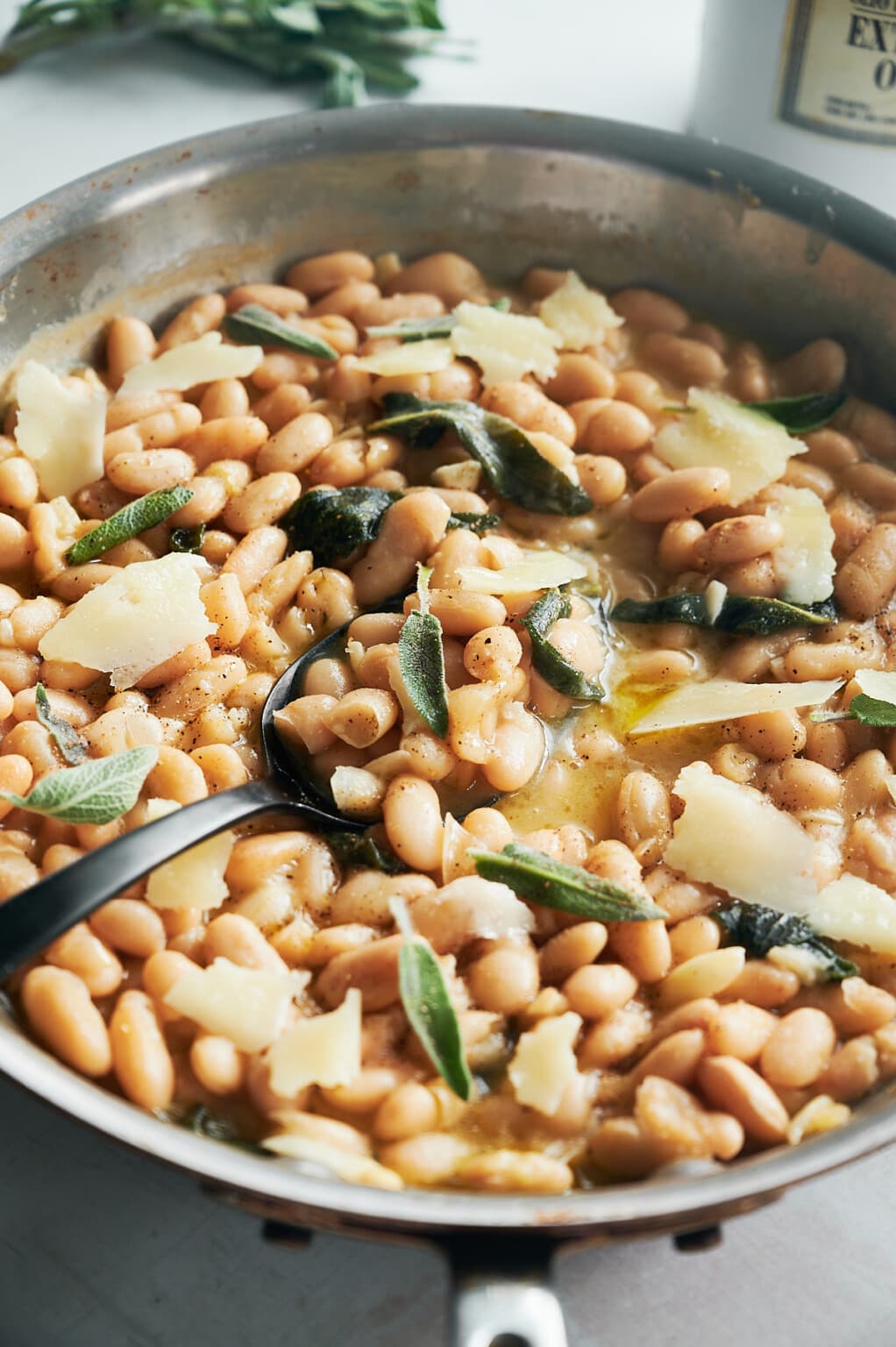 Ten Minute Italian Cannellini Beans with Sage and Garlic | Josie + Nina