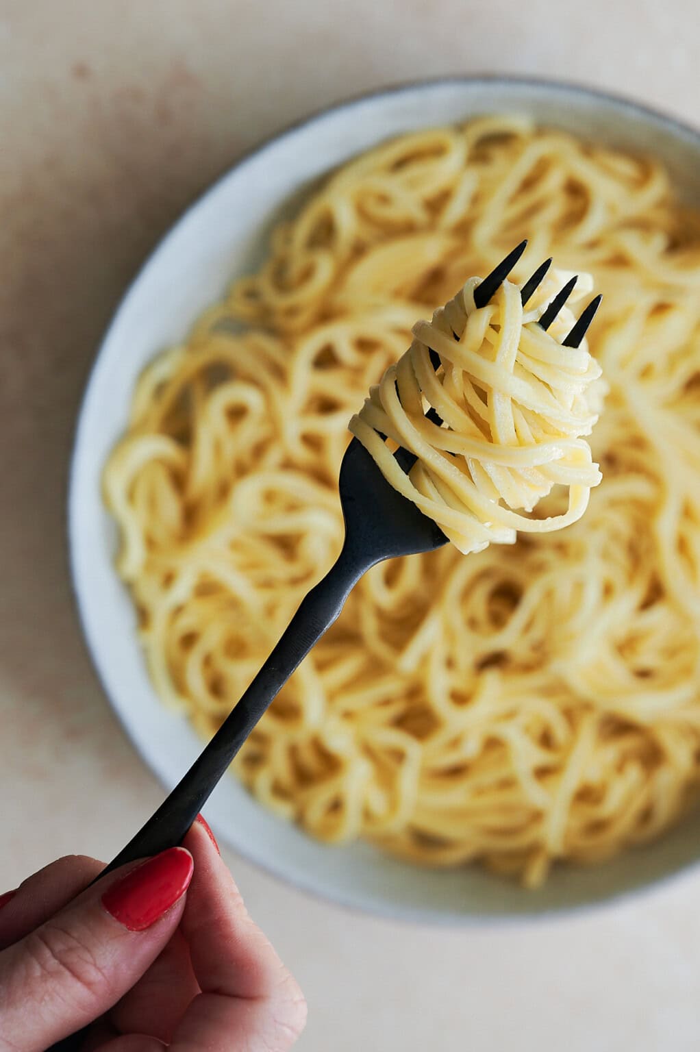 Hand-cut Spaghetti alla Chitarra Tutorial | Josie + Nina